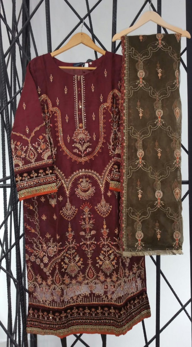 Sada Bahar Stitched 2 Piece Festive Formal Collection2023 Aq 11 Falsa ...