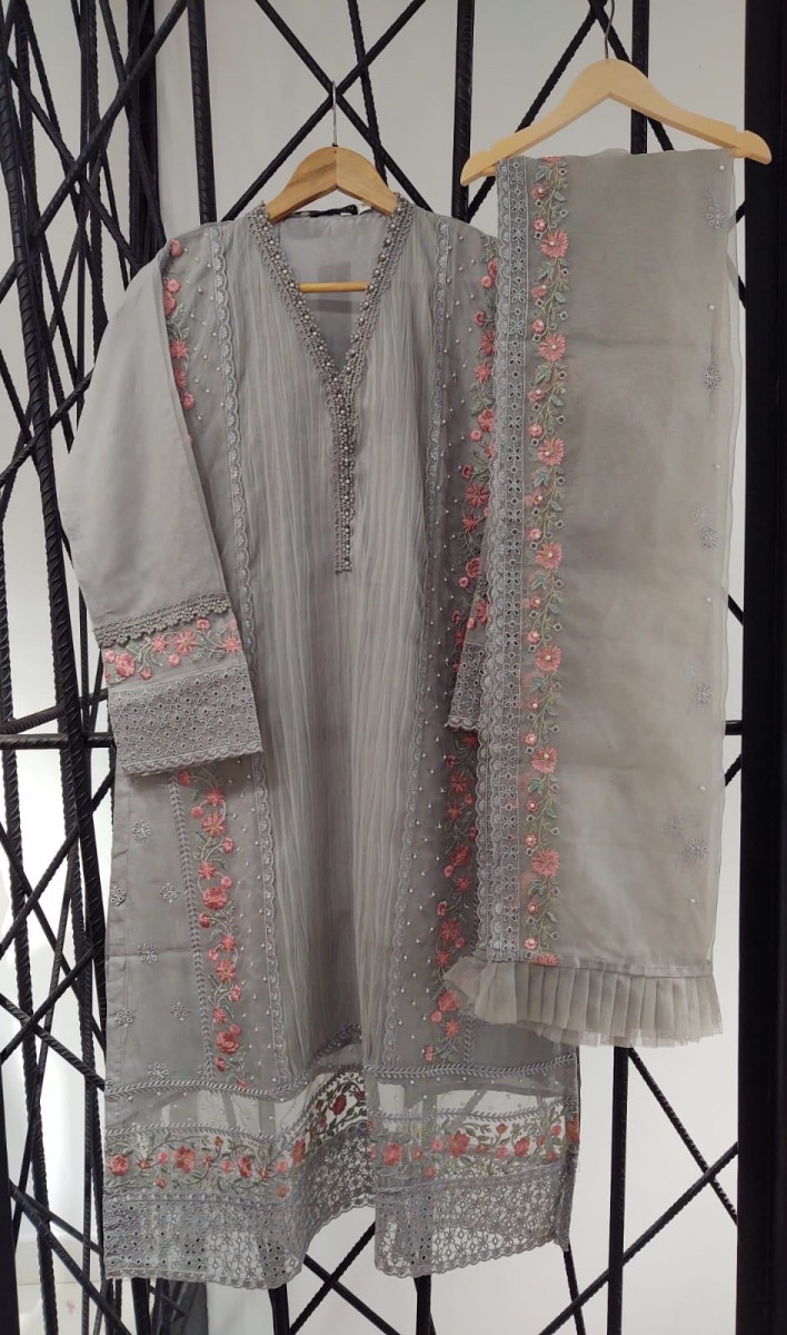 Sada Bahar Stitched 2 Piece Festive Formal Collection2023 Ev 04 Grey ...